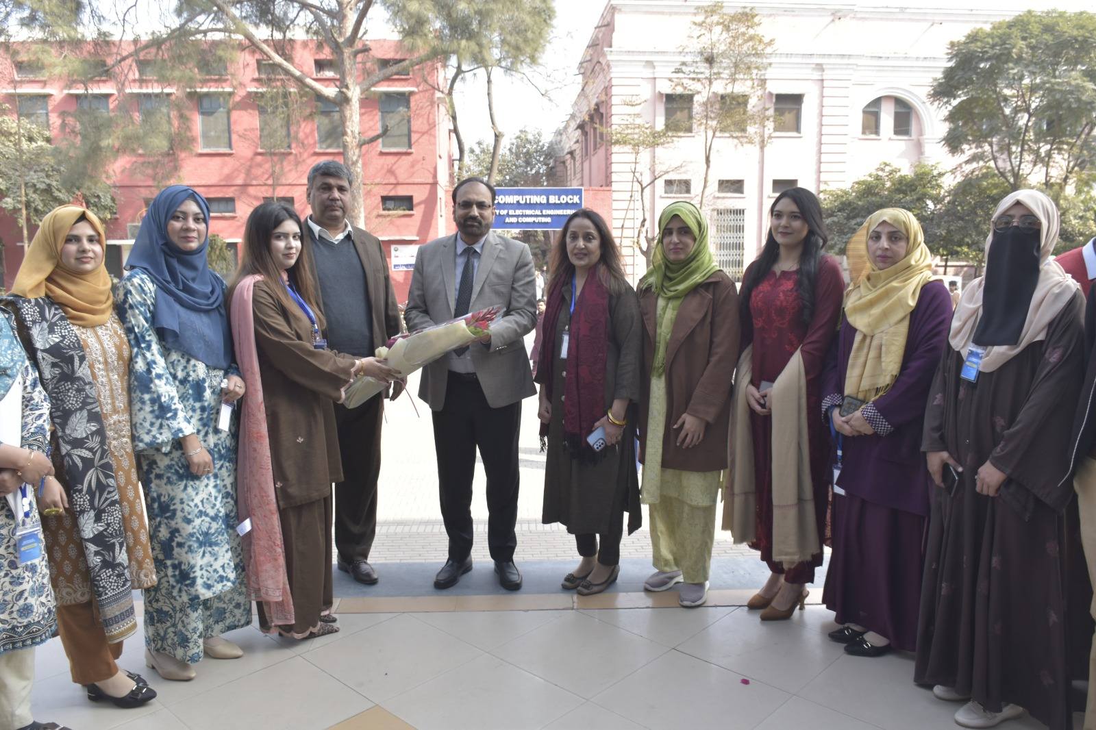 UET Institute of Data Science Showcases 483 Student Projects in Grand ...